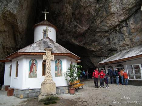 Traseul turistic: Busteni – Sfinx – Pestera Ialomitei – Babele din ...