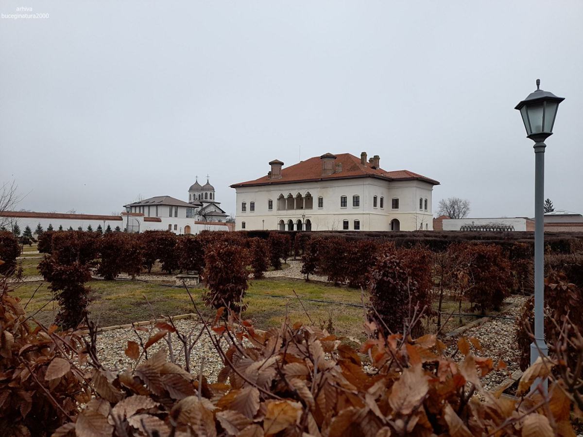Palatul brancovenesc de la Potlogi – BUCEGI NATURA 2000