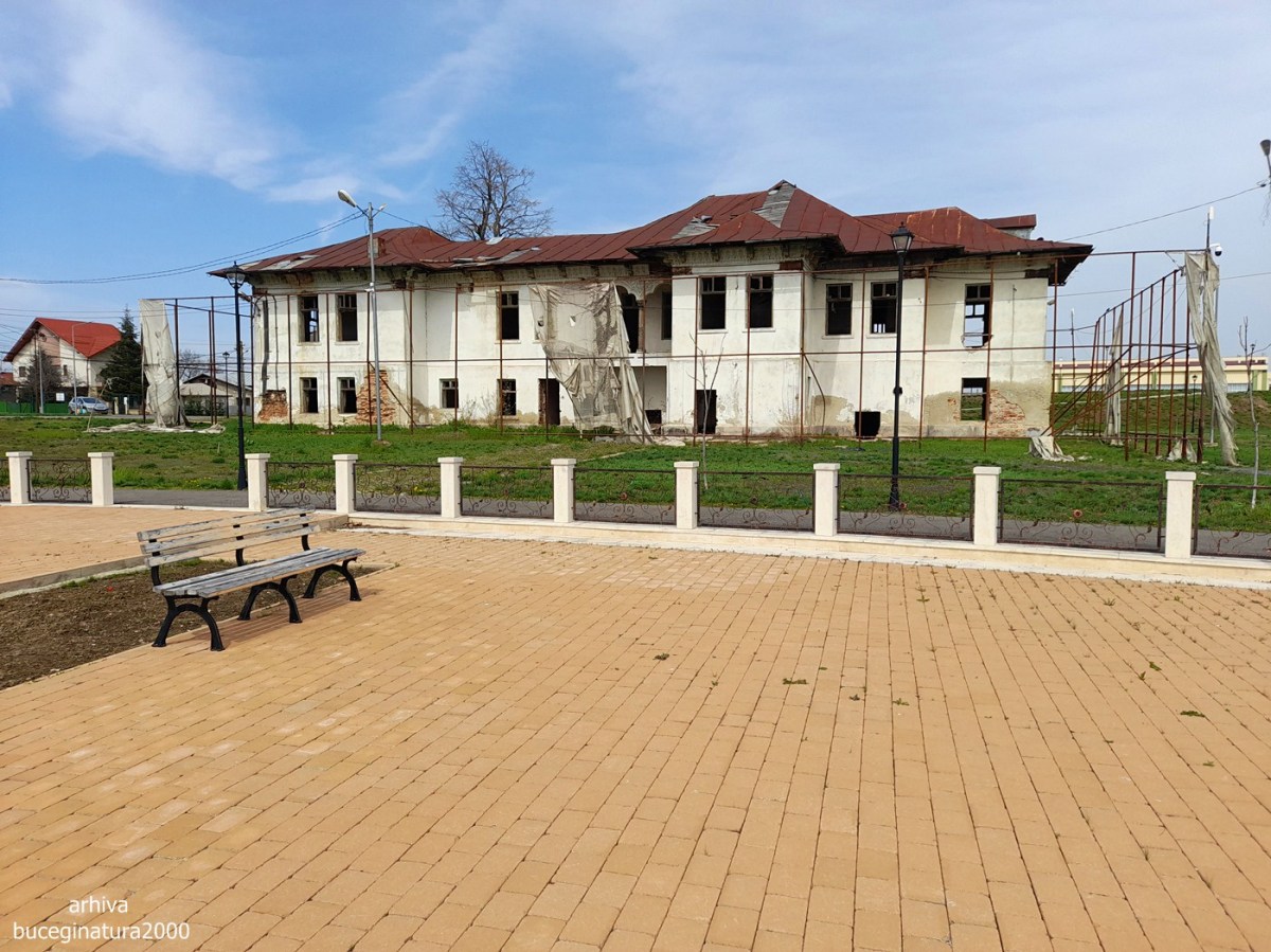 Conacul Nicolau de la Brazi si imprejurimile – BUCEGI NATURA 2000